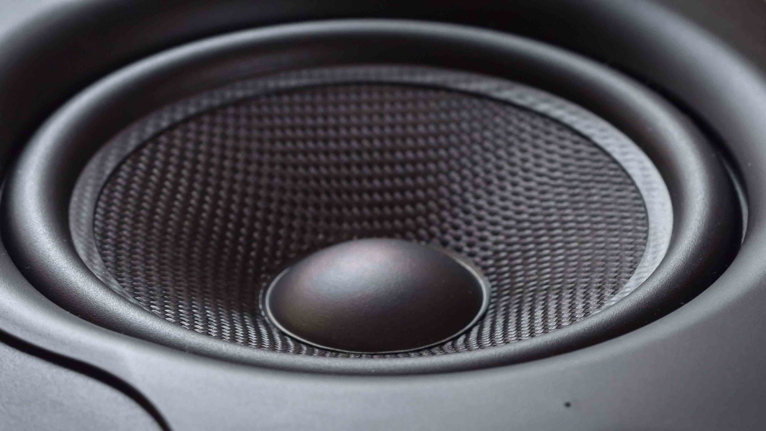 Comment réparer un haut-parleur qui grésille ? - sound-repair